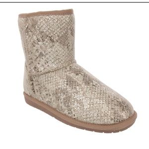 True Craft | Shoes | True Craft Faux Fur Lined Boots | Poshmark